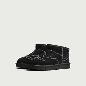 UGG Classic Ultra Mini Western Boot - Black