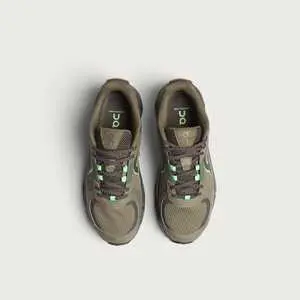 On Cloudtilt Arc Sneaker - Bark/sable
