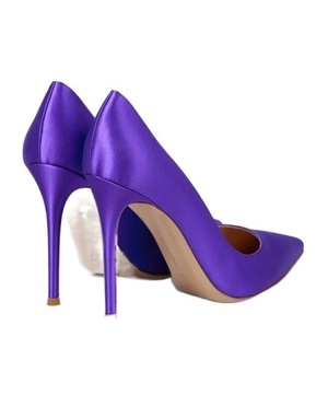 GIANVITO ROSSI Satin Crêpe Pumps