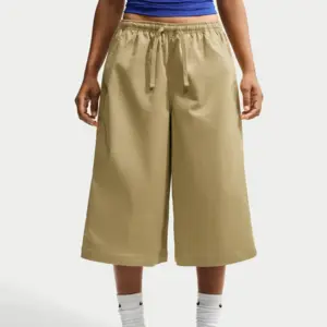 Nike Sportswear Oversized Mid-rise Parachute Shorts