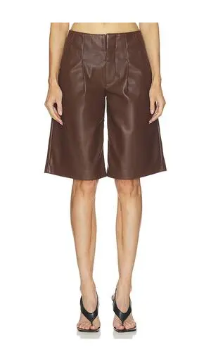 Hudson Jeans Faux Leather Pleated Trouser Short In Brown