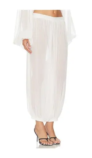 Lioness Suite Escape Pant In White