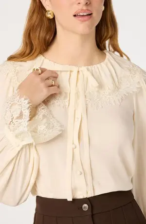 Astr The Label Emberly Lace Trim Top
