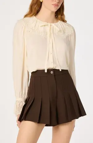 Astr The Label Emberly Lace Trim Top