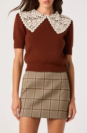 Astr The Label Carianne Lace Collar Short Sleeve Sweater - Rust
