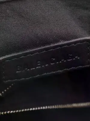 Balenciaga 2018-2026 Medium Leather Crush Tote Bag
