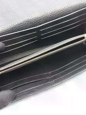 LOUIS VUITTON 2018 Capucines Bi-fold Wallet