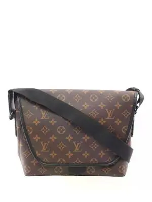 LOUIS VUITTON 2021 Monogram Macassar Magnetic Messenger Crossbody Bag - Brown