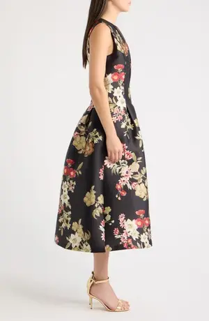 Julia Jordan Floral Print Pleated Cocktail Dress