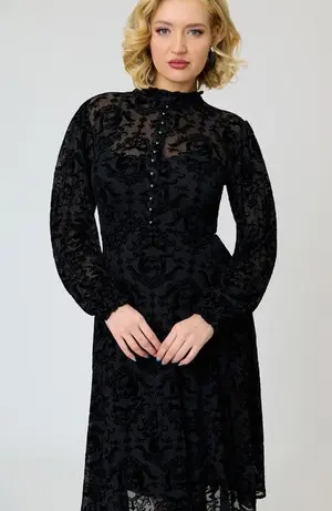 Unique Vintage 1970s Leota Swing Dress