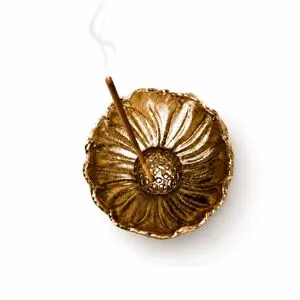 KEDGEREE DESIGN Pure Brass Lotus Pod Incense Holder Set - Gold