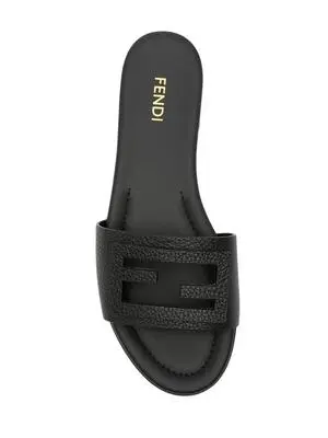 Fendi Baguette Slide In Pelle