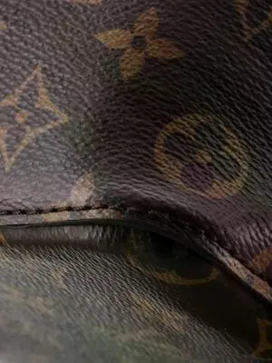 LOUIS VUITTON Neonoe Handbag Monogram Canvas With Leather Mm Bucket Bag - Brown