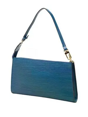 LOUIS VUITTON 1995 Epi Pochette Accessoires Shoulder Bag