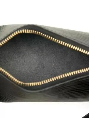 LOUIS VUITTON 1990-2006 Epi Pochette Papillon Handbag