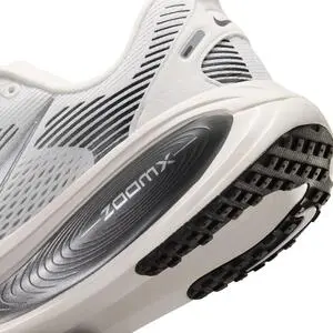 Nike Lighttoned Mesh Running Shoes
