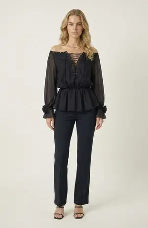 MODENAIRE Elegant Lace-up Peplum Blouse With Long Sleeves - Black