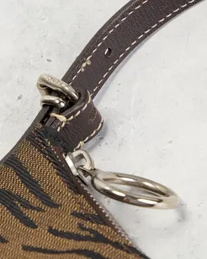 FWRD RENEW Fendi Oyster Shoulder Bag - Brown