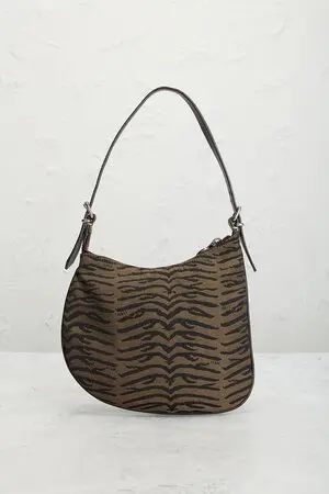 Fendi Oyster Shoulder Bag - Brown