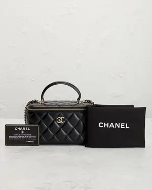 FWRD RENEW Chanel Lambskin Small Classic Vanity Case - Black