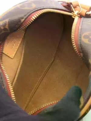 LOUIS VUITTON 2010s Boîte Chapeau Souple Monogram Shoulder Bag