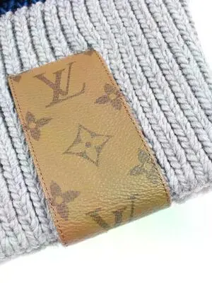 LOUIS VUITTON 2010s Sleeveless Turtleneck Sweater