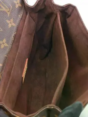 LOUIS VUITTON Monogram Pochette Metis Shoulder Bag