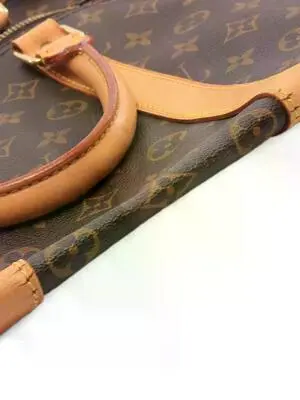 LOUIS VUITTON 1997 Keepall Bandoulière Monogram Travel Bag