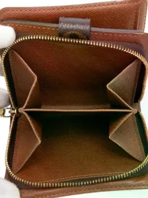 LOUIS VUITTON 2003 Monogram Compact Zip Wallet Small Wallets