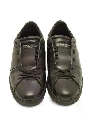 Valentino Garavani Rockstud Lace-up Sneakers