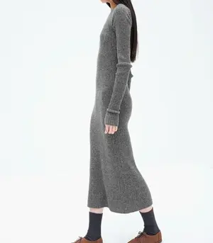 Auralee V-neck Knit Dress