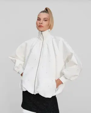 THEO THE LABEL Leucothea Pearly Bomber - Ivory