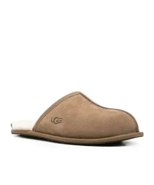 UGG Scuff Logo Embossed Slippers