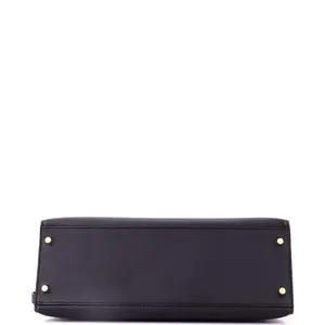 Hermès Kelly Handbag Epsom With Gold Hardware 32