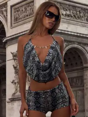 OUTCAST Gaiah Shorts Snake