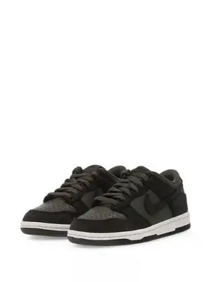 Nike Dunk Low Se Sneakers