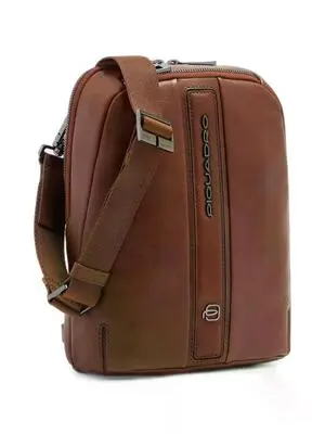 PIQUADRO Logo-plaque Leather Messenger Bag