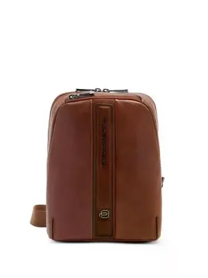 PIQUADRO Logo-plaque Leather Messenger Bag - Brown