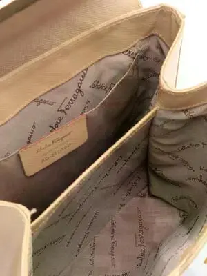 FERRAGAMO 2010s Gancini Flip-lock Tote Bag