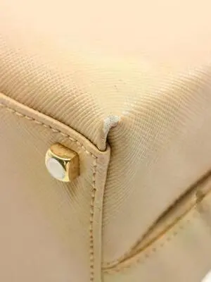 FERRAGAMO 2010s Gancini Flip-lock Tote Bag