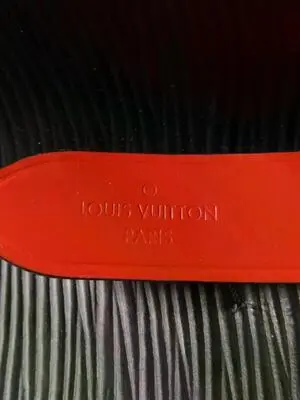 LOUIS VUITTON Bb Neonoe Epi Tote Bag