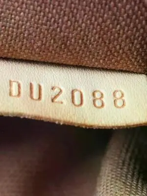 LOUIS VUITTON 2008 Cabas Beaubourg Monogram Tote Bag