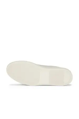 COMMON PROJECTS Lace-up Sneakers