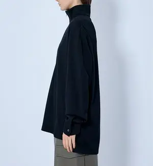 RIER Long-sleeved Half-zip Top