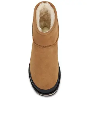 UGG Classic Mini Guard Gtx In Brown - Chestnut