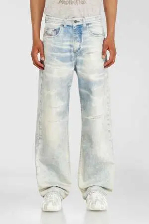 DIESEL® Relaxed Jeans Low Waist 2001 D-macro, Light Button Fly - Blue