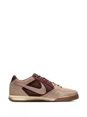 Nike Gato Sneakers