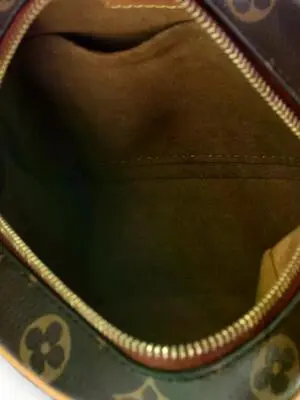 LOUIS VUITTON Boite Chapeau Souple Bag Monogram Canvas Mm Shoulder Bag - Brown