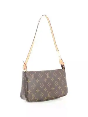 LOUIS VUITTON Pochette Accessoires Nm Monogram Canvas Clutch Bag
