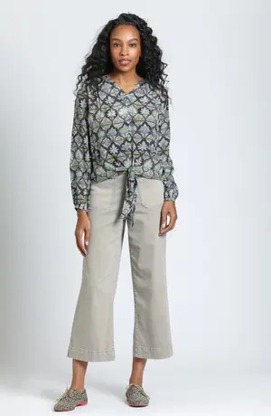 APNY Tie Front V-neck Top